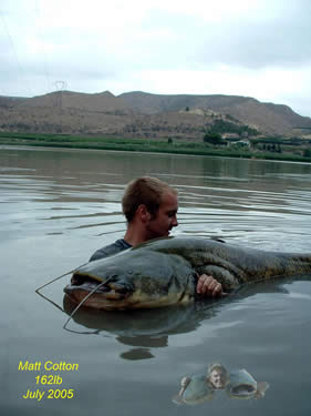 The Biggest and Best Fishing Photographs :: Catfish 150lb to 175lb :: 154_G